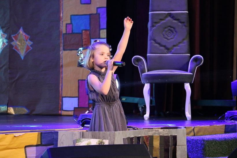 Notra - Tko zna, zna! - Karla Balog pobjednica Međunarodnog dječjeg ...